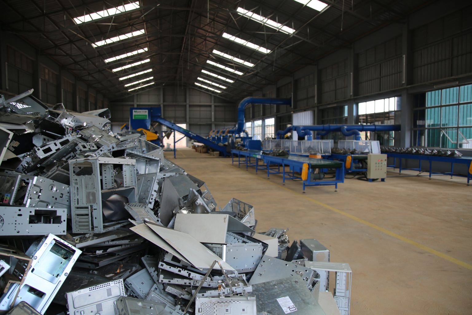 6 Ways to Reduce Factory Pollution - Population Education